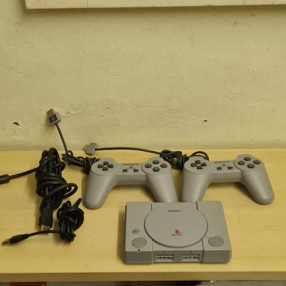 Pre-owned sony playstation mini Sony PlayStation Classic Mini Console ...